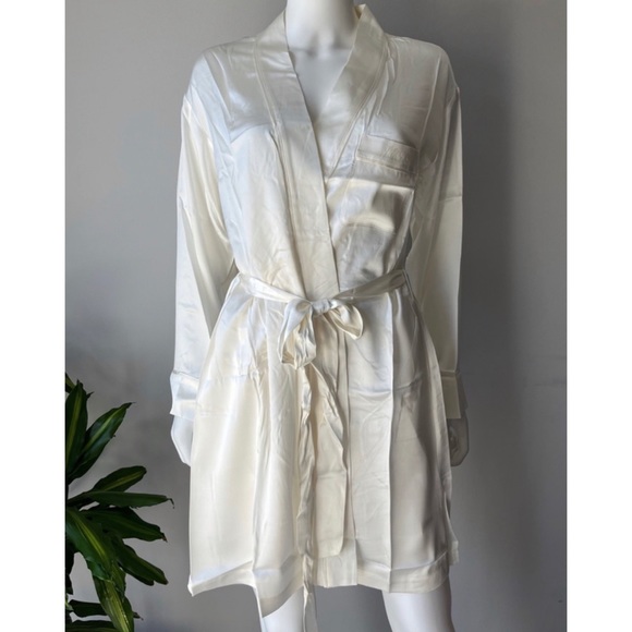 SKIMS | Intimates & Sleepwear | Skims Marble Silk Robe | Poshmark